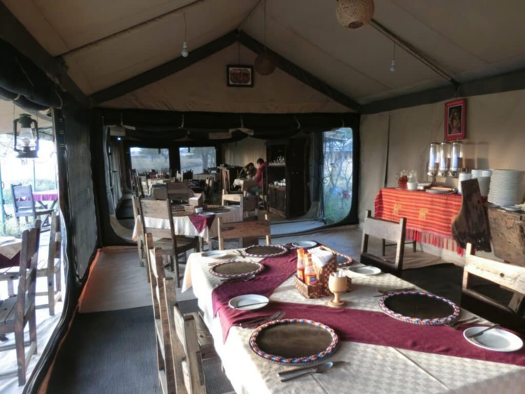 Serengeti Tanzania Bush Camps - Easy Travel