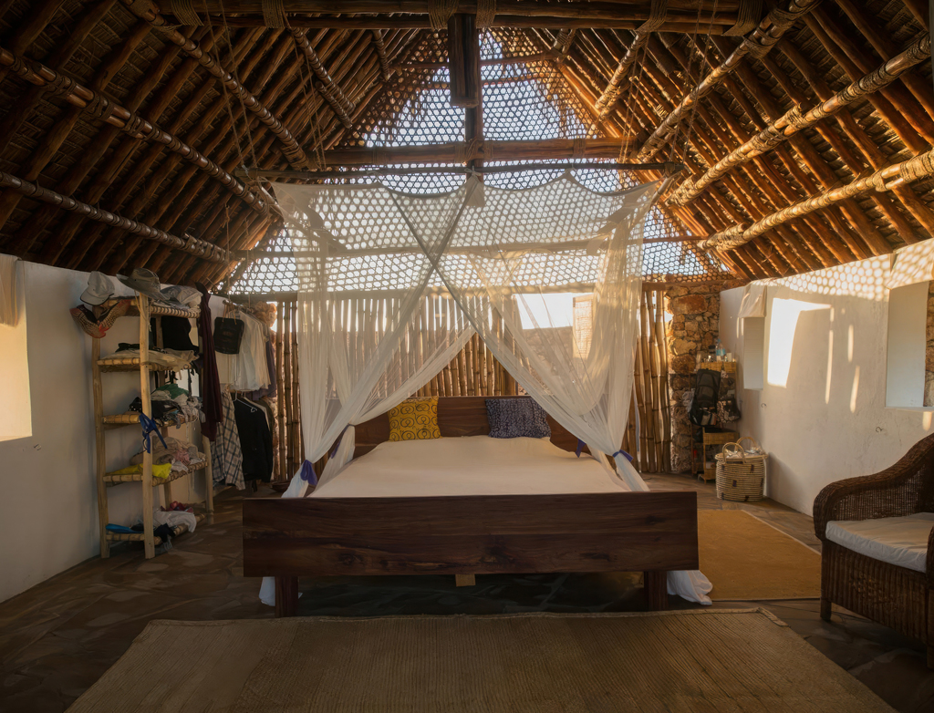 Pangani Cliffs Lodge - Easy Travel