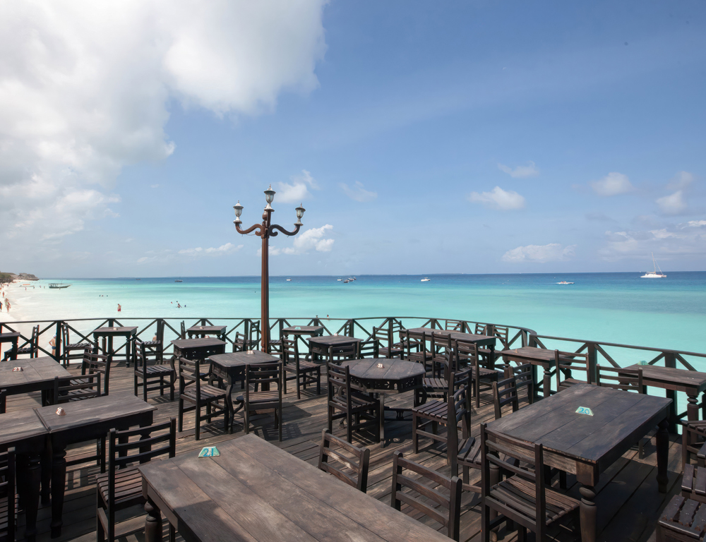 Langi Langi Beach Bungalows - Easy Travel